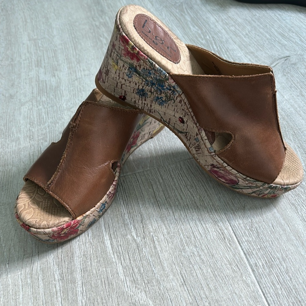 Boc Born Concept Diana Leather Wedge Sandals Size 7 - Gem